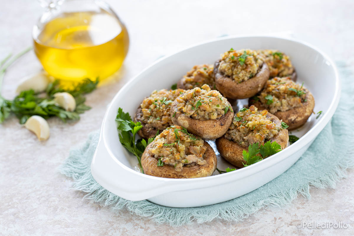 Funghi champignon ripieni di tonno - Gustosi e semplicissimi