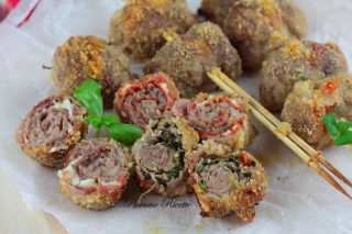 Bombette pugliesi - una esplosione di gusto e tradizione - Piovono Ricette