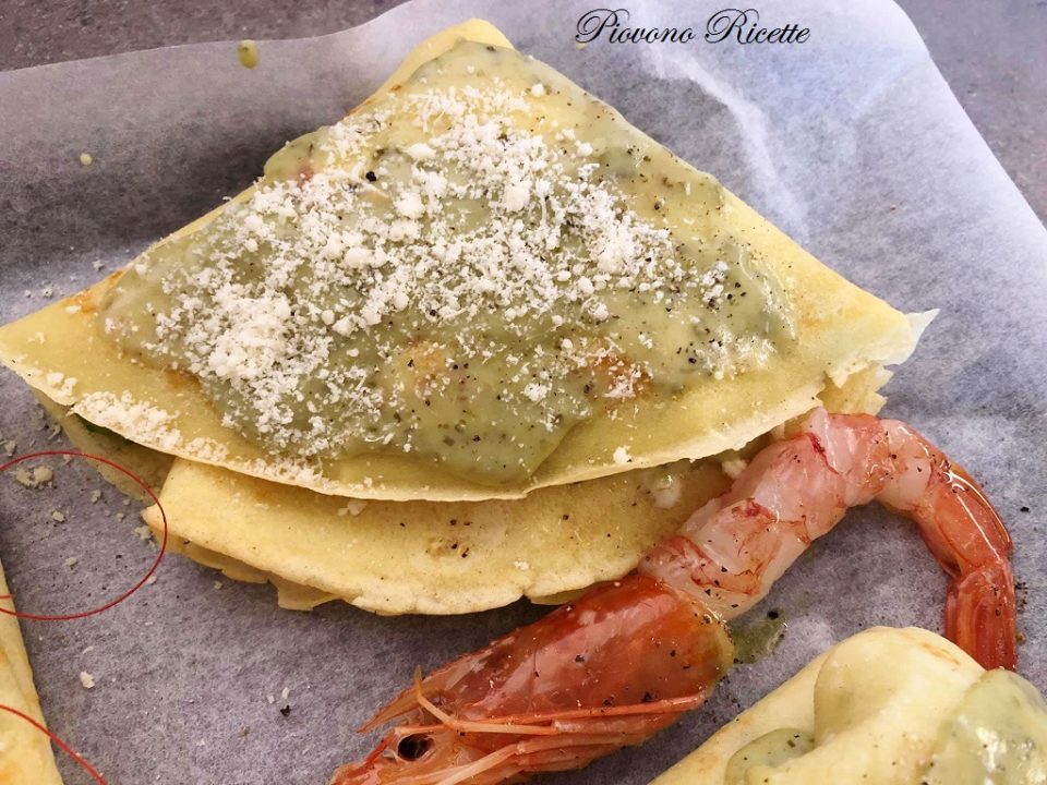 Crespelle con gamberi e zucchine - ricetta passo passo - Piovono Ricette
