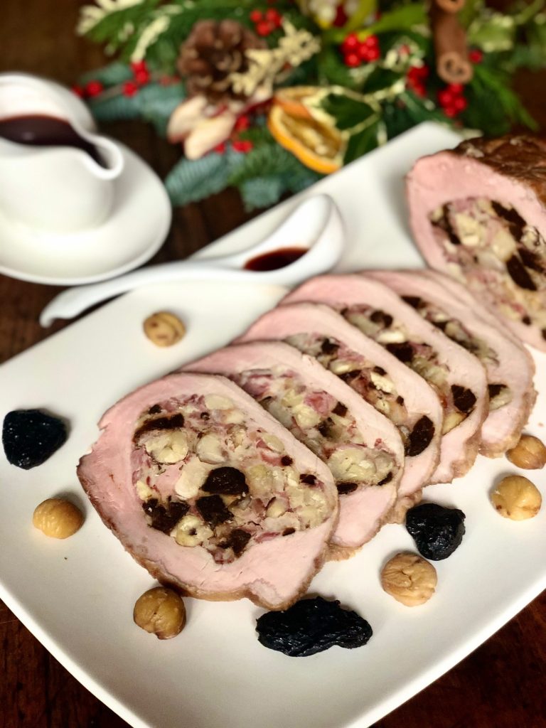 L’arrosto ripieno di prugne e castagne è una ricetta tradizionale
