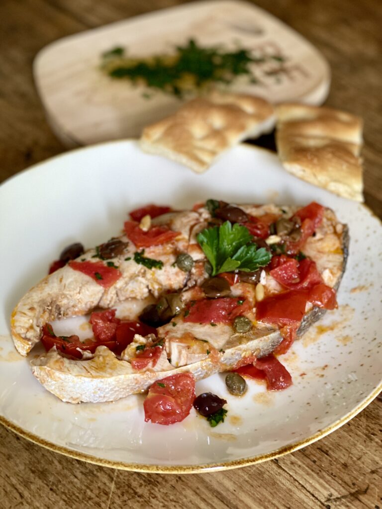 La ricciola in padella alla ligure è un secondo piatto di pesce molto ...