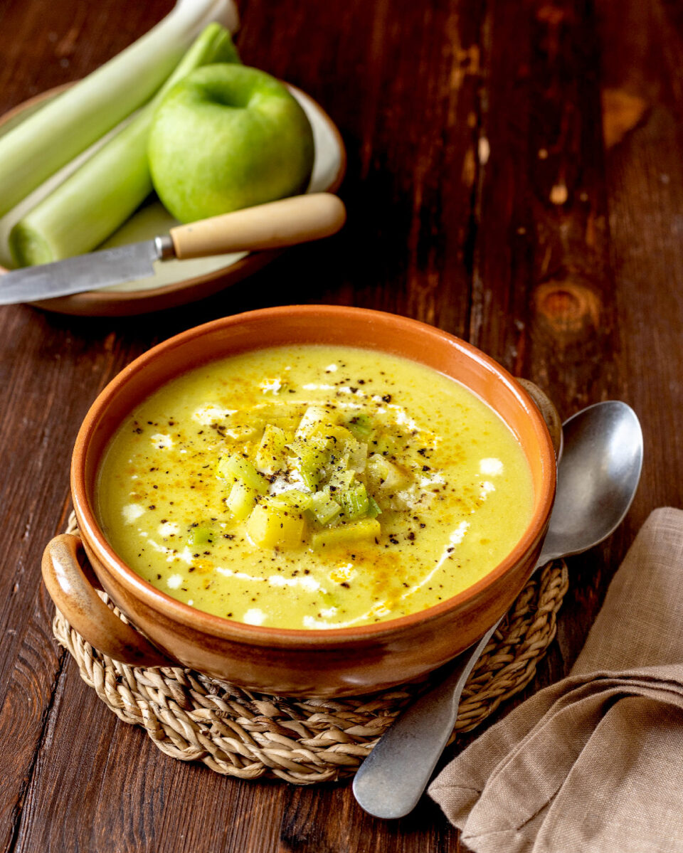 Vellutata di mele e porri, ricetta vegetariana