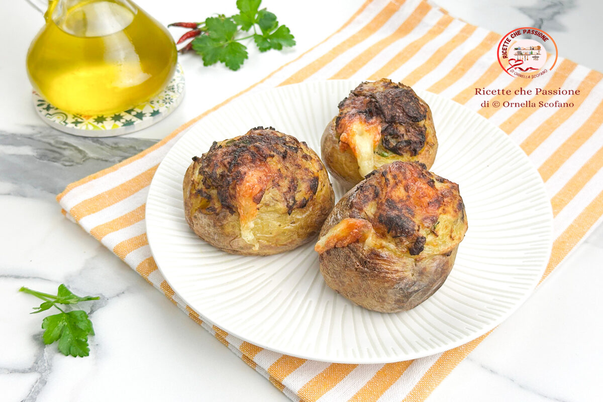 Patate ripiene con funghi e provola veloci in friggitrice ad aria ...