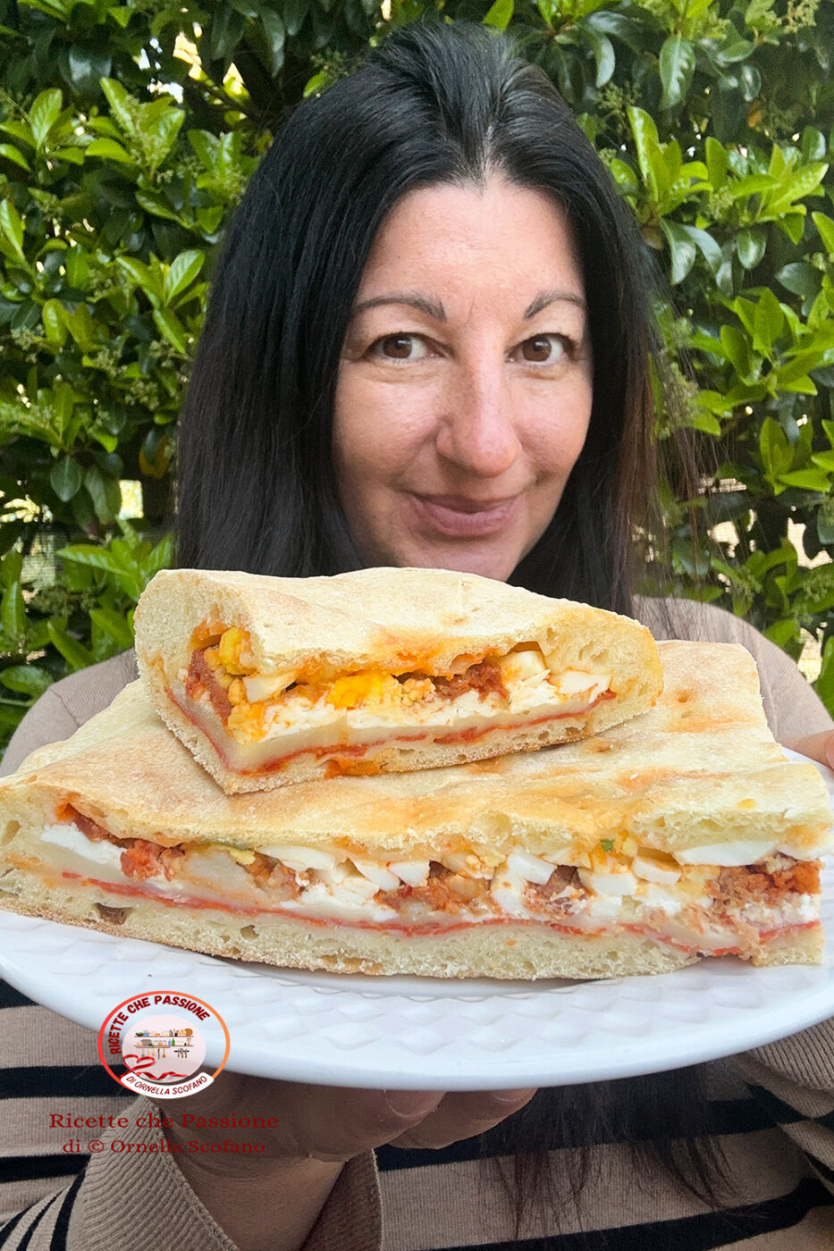 Pitta chjina calabrese di Pasqua - Focaccia ripiena di Pasqua - Ricette ...