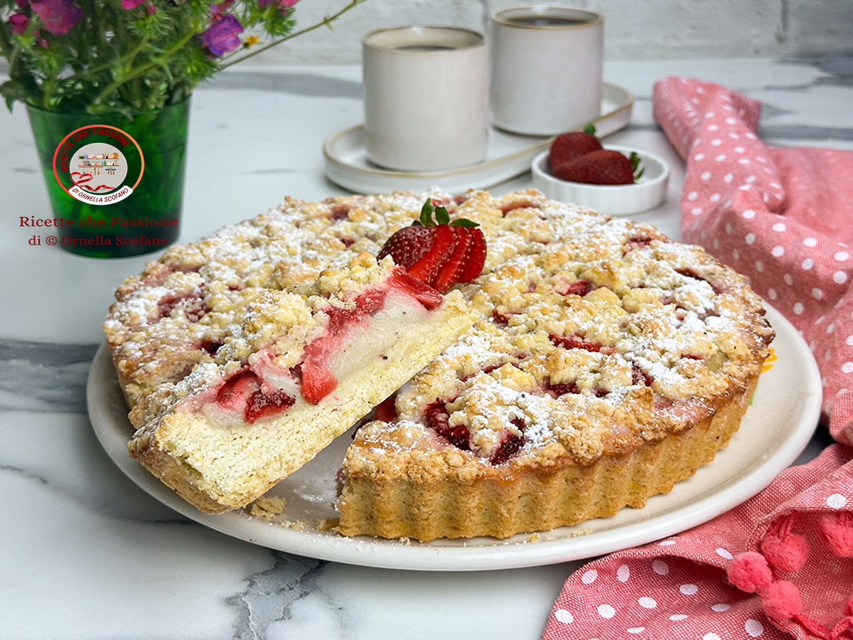 Sbriciolata crema e fragole il dolce facile ed irresistibile - Ricette ...