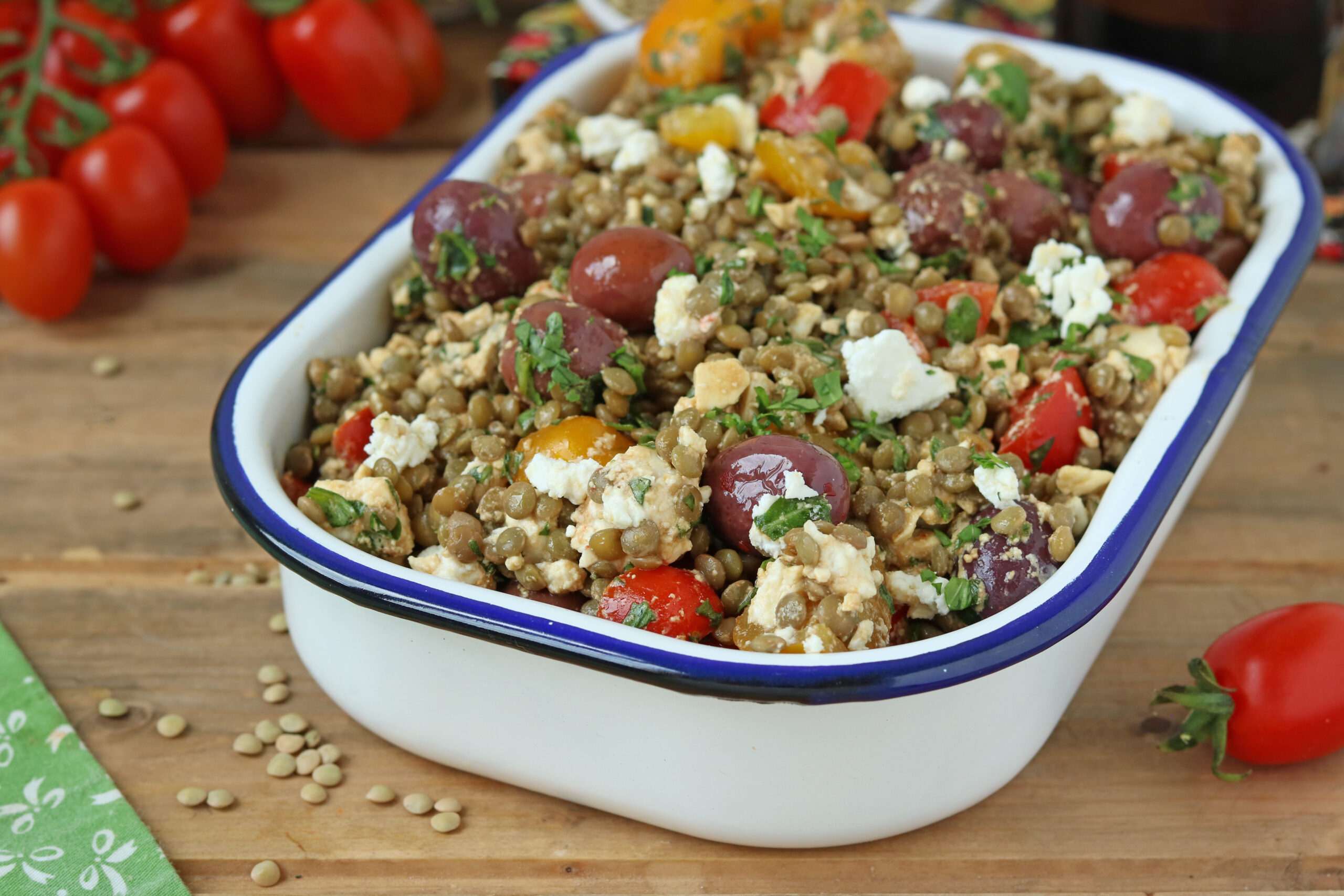 Insalata di lenticchie con feta e olive: ricetta mediterranea fresca e ...