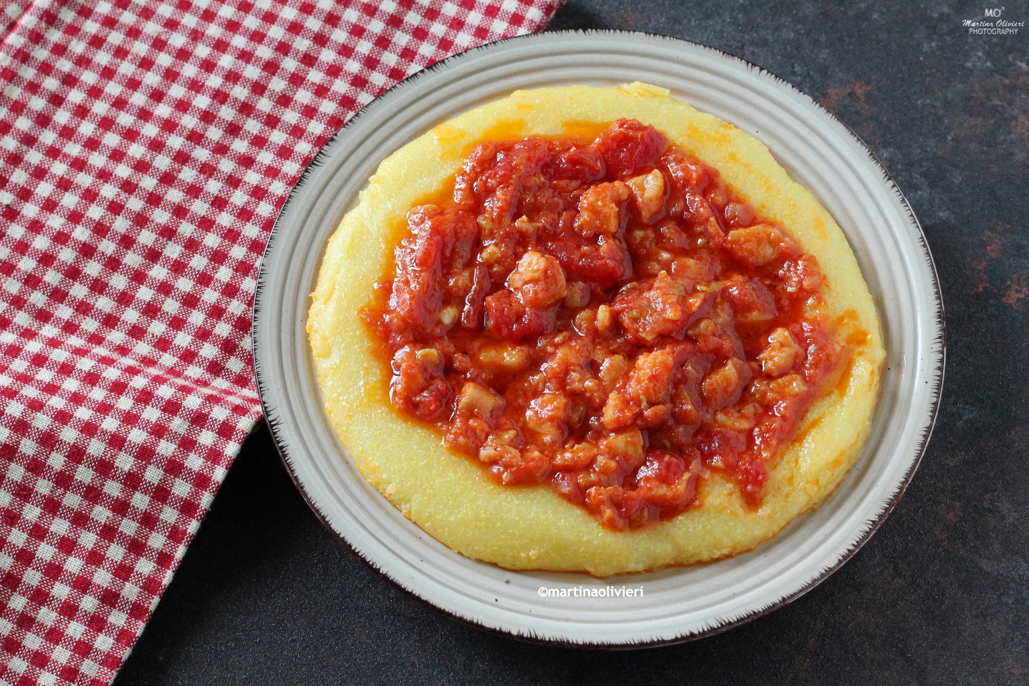 Polenta con sugo di baccalà - Le Ricette di Libellula