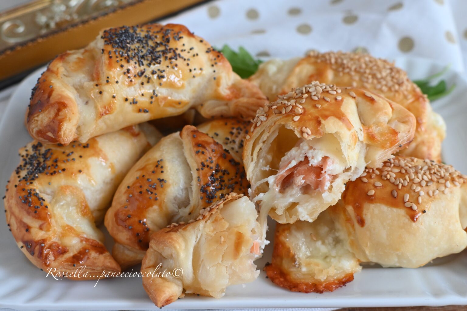 CORNETTI Sfogliati Salmone e philadelphia ANTIPASTO con ricetta facile