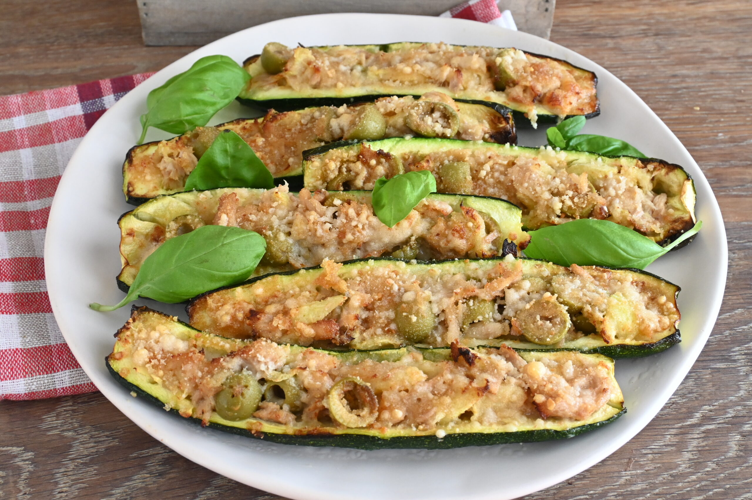 BARCHETTE di ZUCCHINE al forno ricetta zucchine ripiene veloci