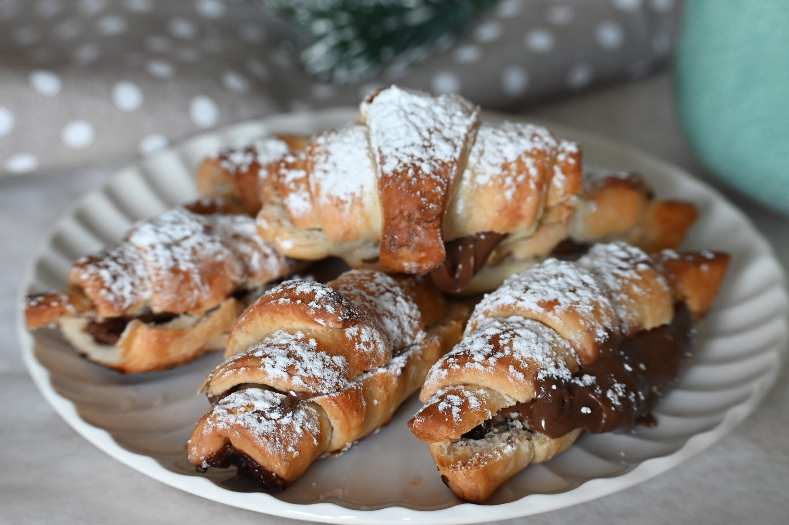 MINI CORNETTI GOLOSI ripieni di Nutella ricetta in 5 min