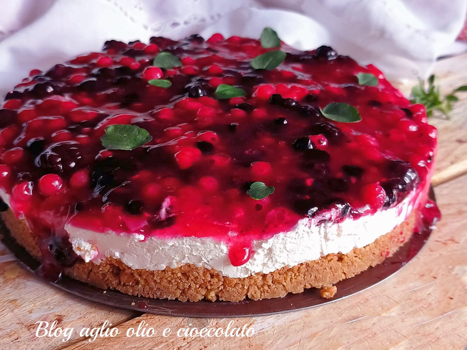 CHEESECAKE CON YOGURT E FRUTTI DI BOSCO