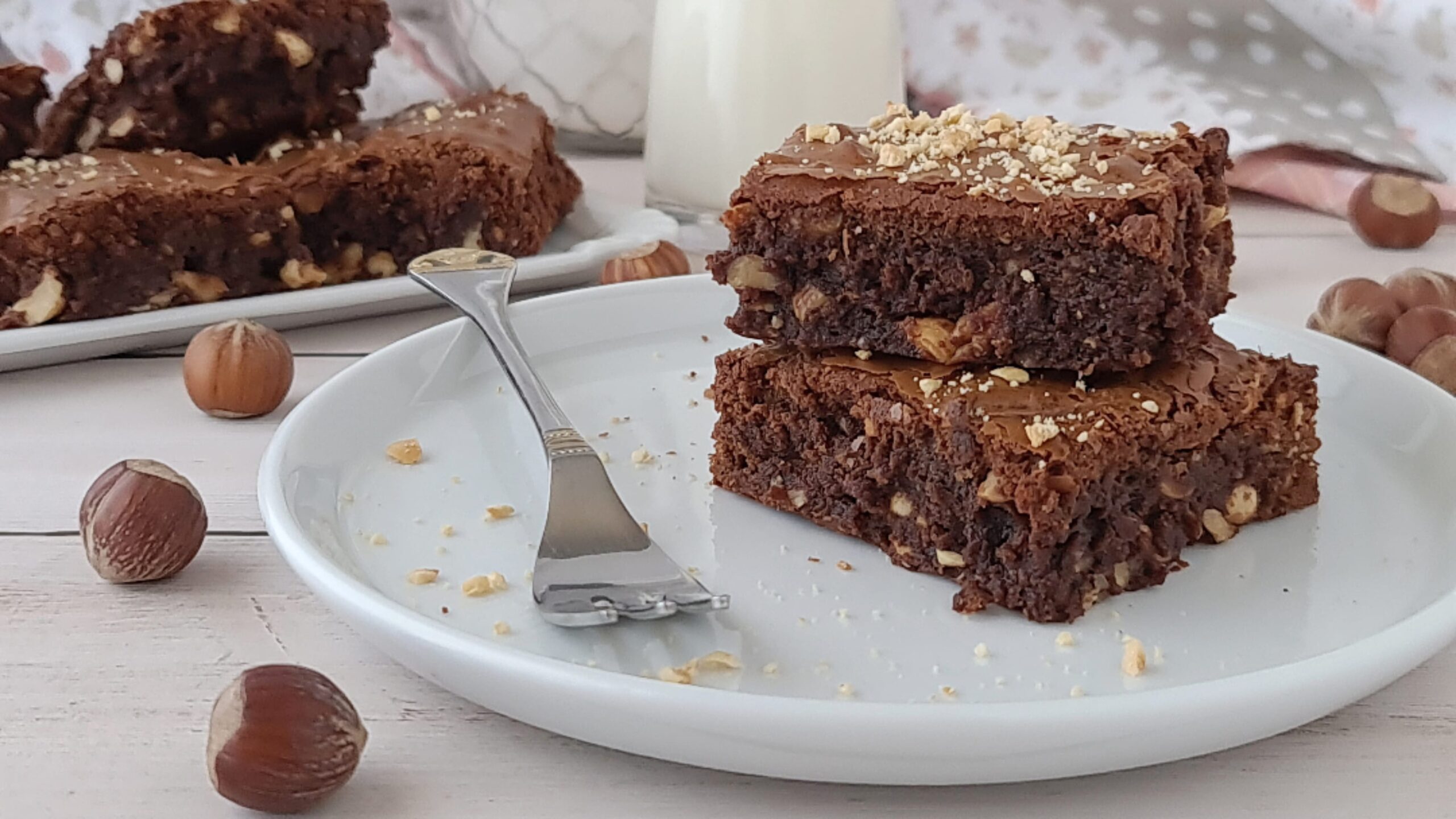 BROWNIES AL CIOCCOLATO E NOCCIOLE - Rosly a passion for pastry
