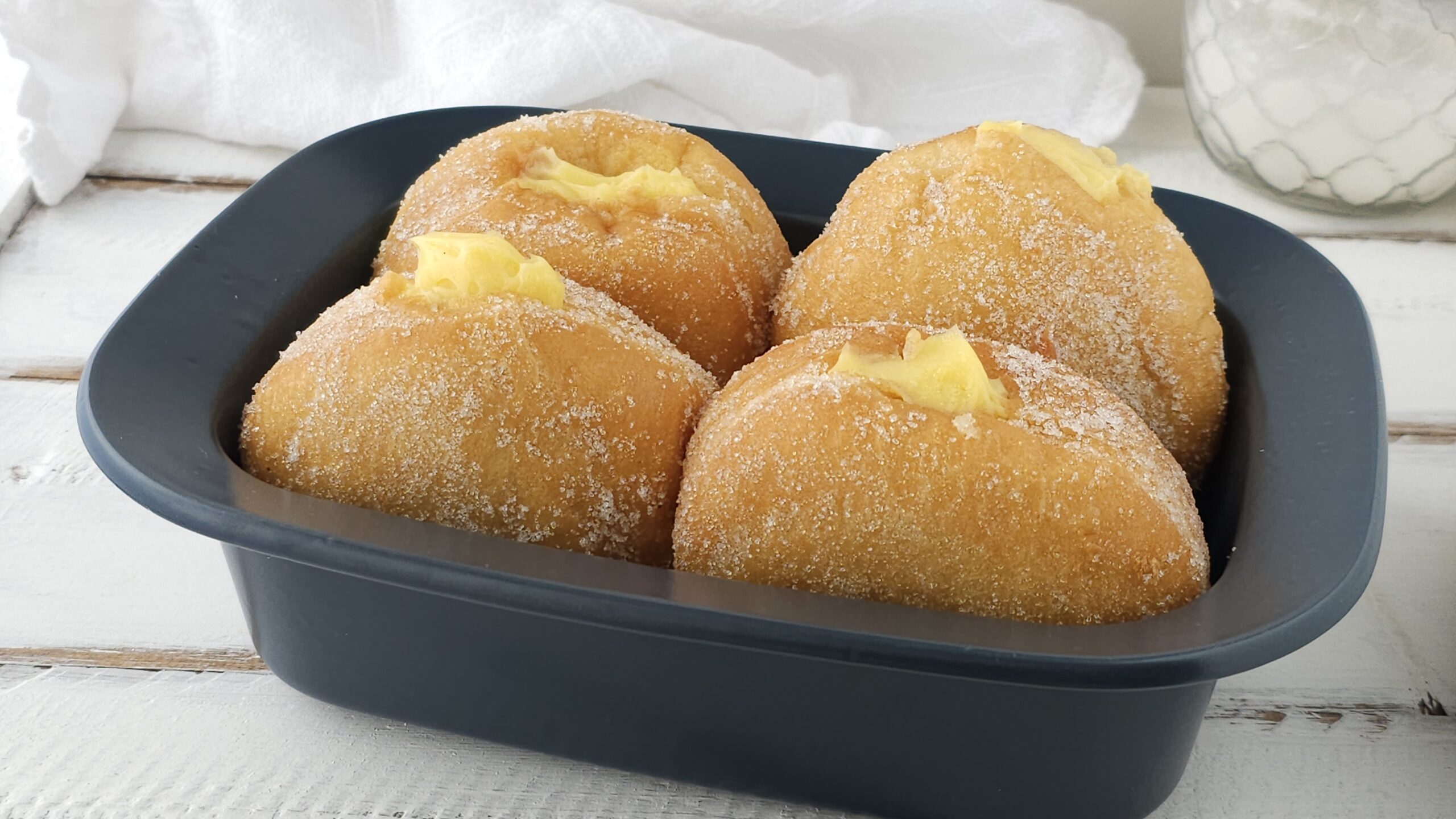 Bombe fritte alla crema pasticcera - Rosly a passion for pastry