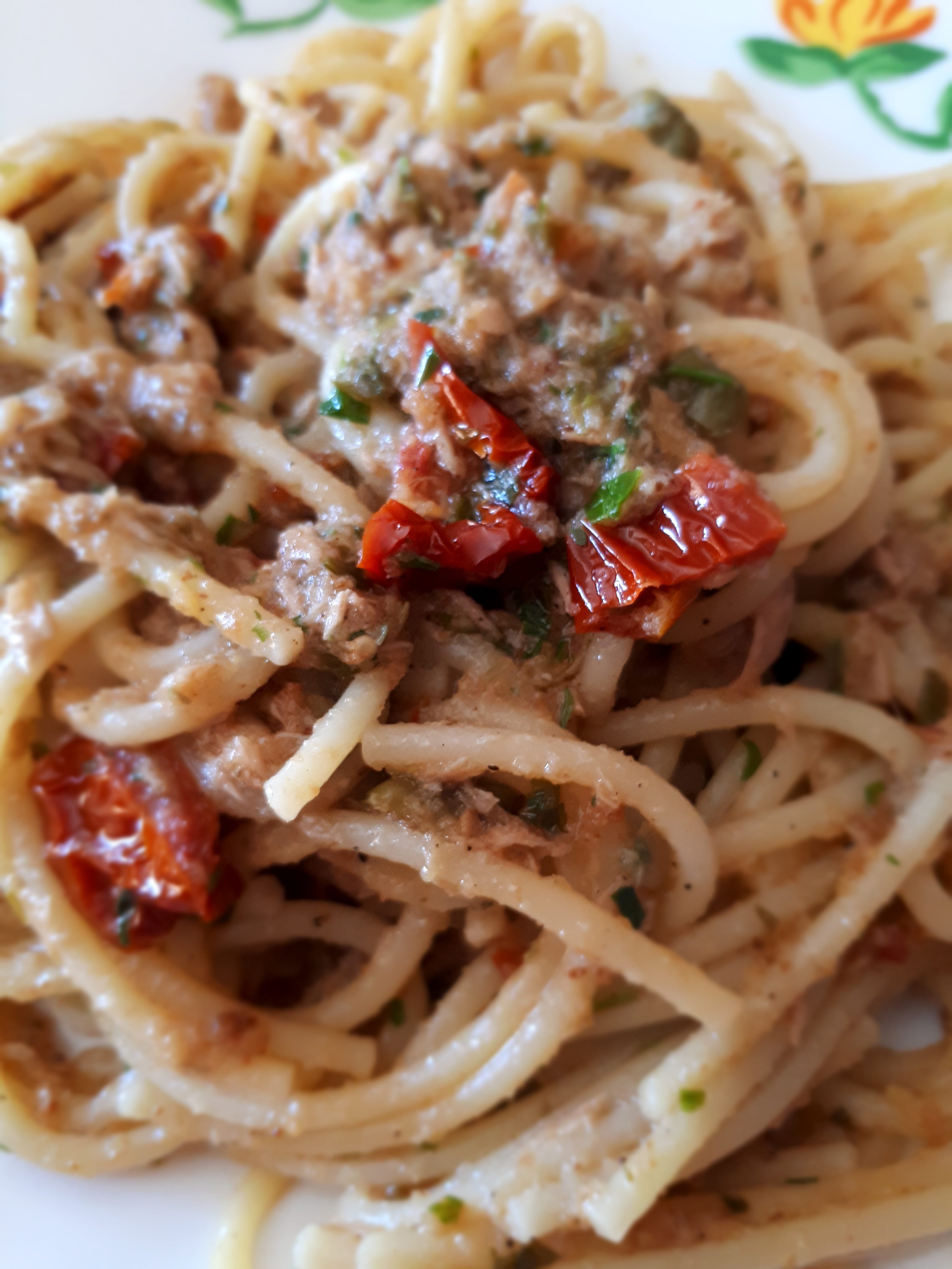 Spaghetti con il tonno per Studenti - Pronta in 10 Minuti • Sale & Zucchero