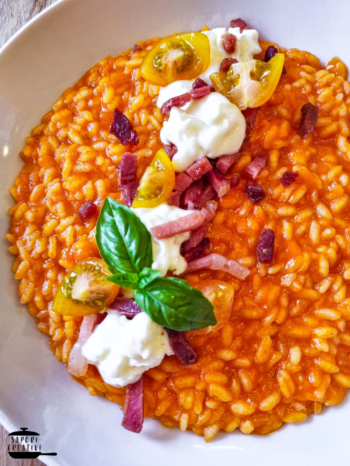 Risotto peperoni, speck croccante e squaquerone - SAPORI CREATIVI