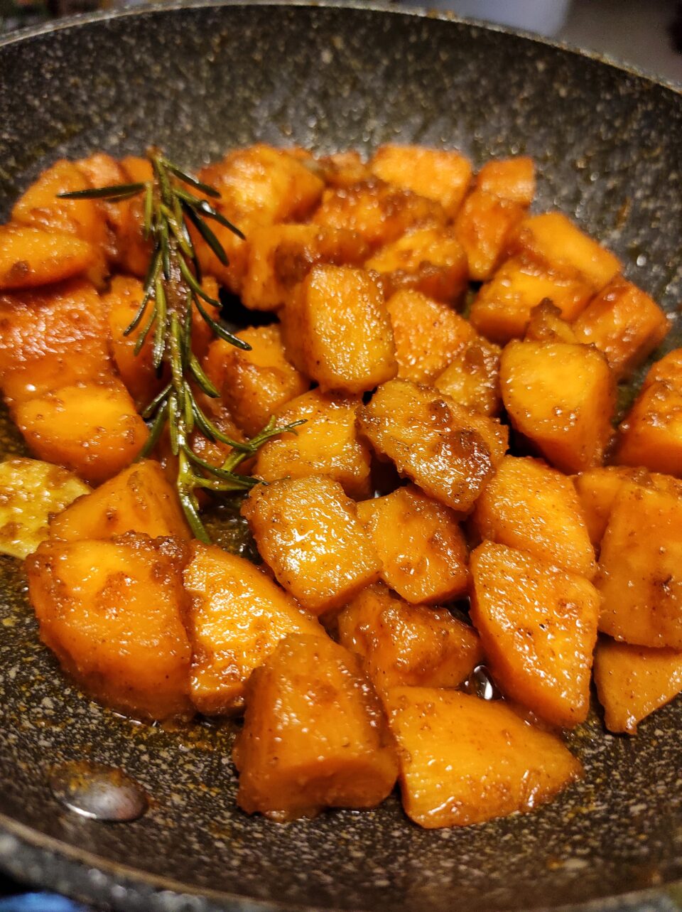 Patate dolci americane in padella - Blog di spadellandocondily
