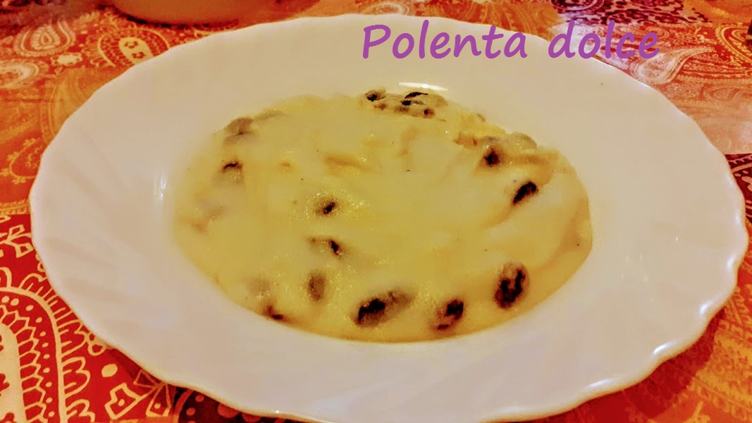Polenta dolce con latte e uvetta nutriente e leggera