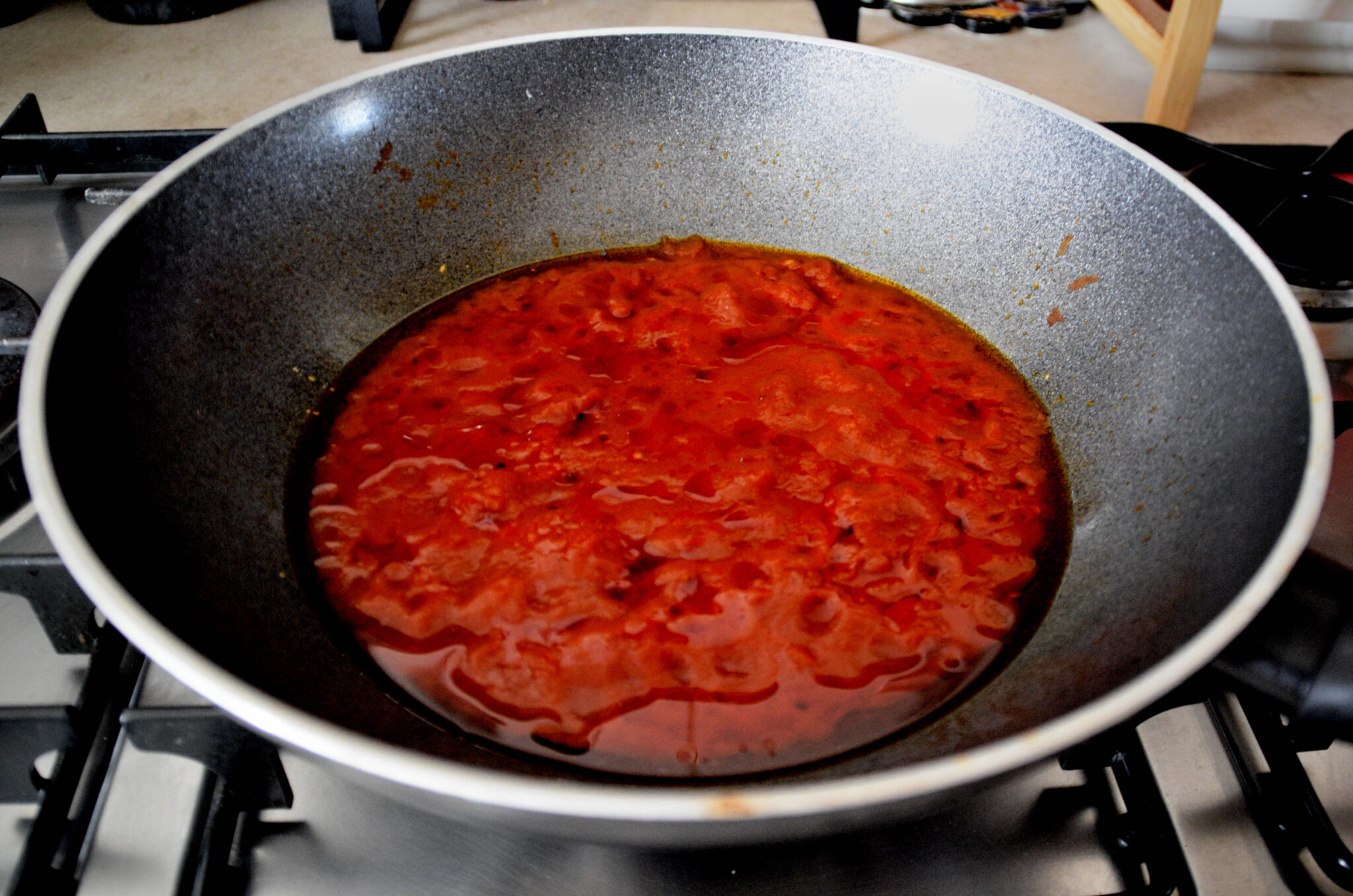Spaghetti Miseria e Nobiltà: il piatto della famosa scena di Totò