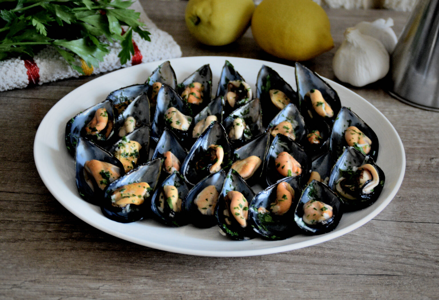 Cozze in padella: pronte in 5 minuti. Semplici e deliziose