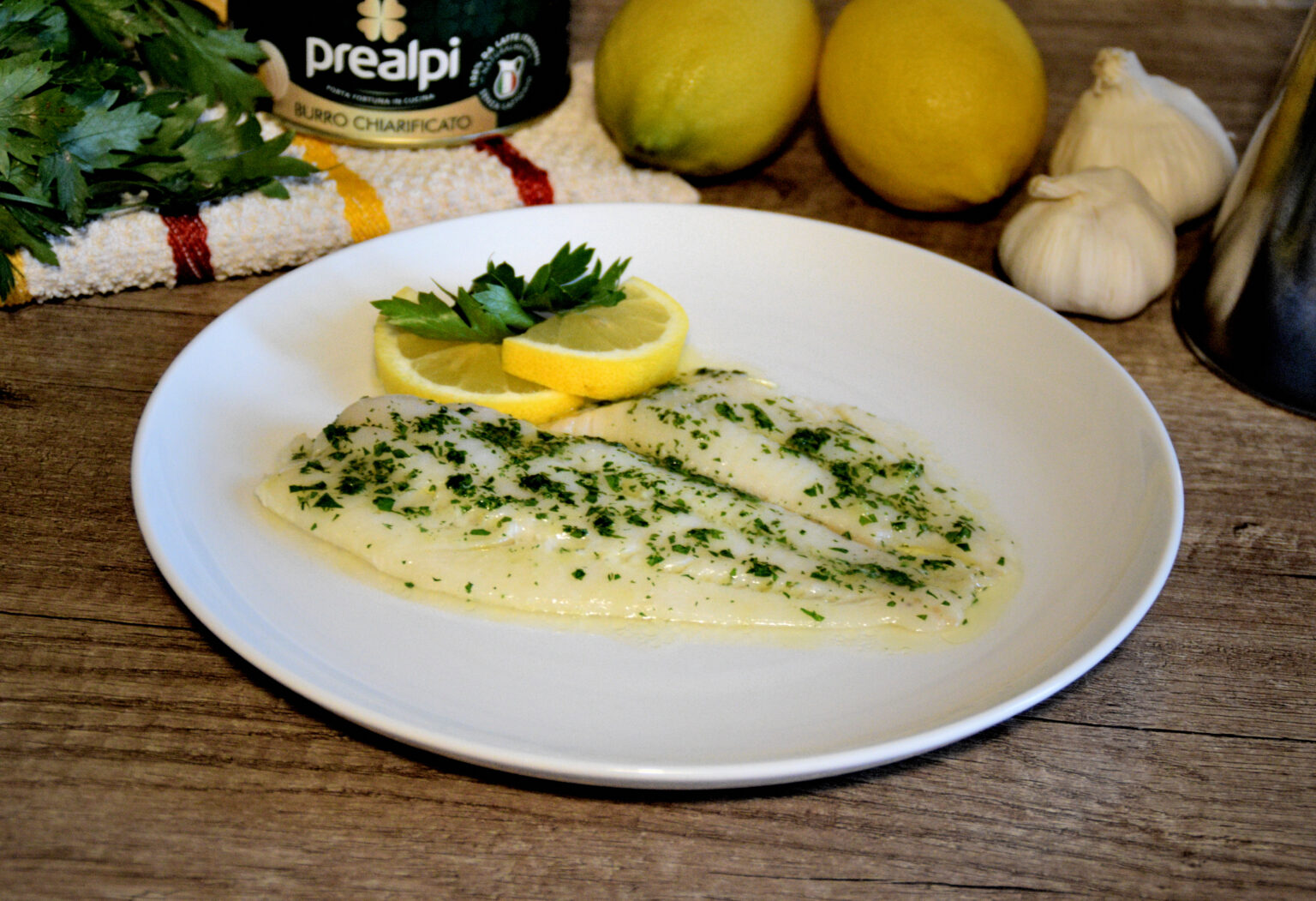 Platessa in padella: ricetta semplice e veloce, pronta in 10 minuti