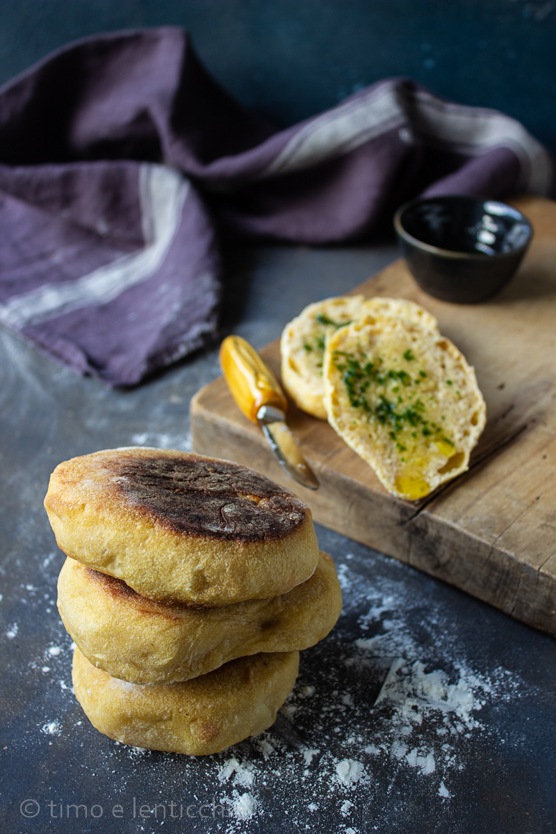 Bolo do caco pane in padella di Madeira - Timo e lenticchie