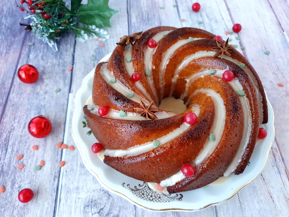 Gingerbread bundt cake - Torte zucchero e fantasia
