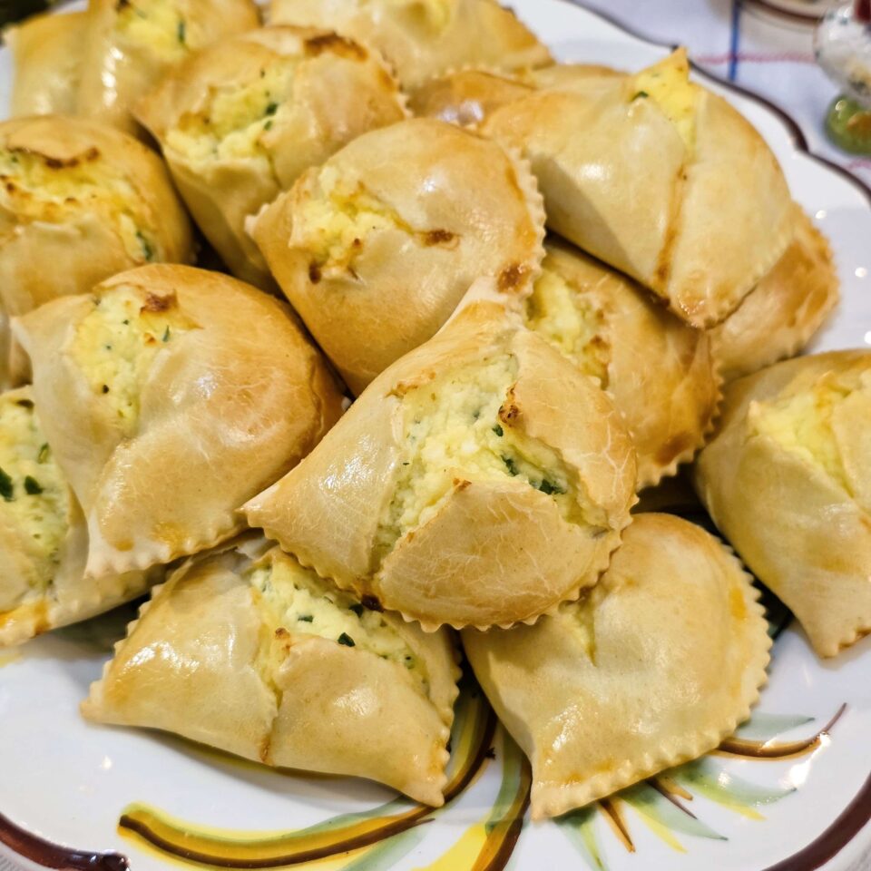 Fiadoni abruzzesi con la ricotta - Blog di trasdijuneecumblimende