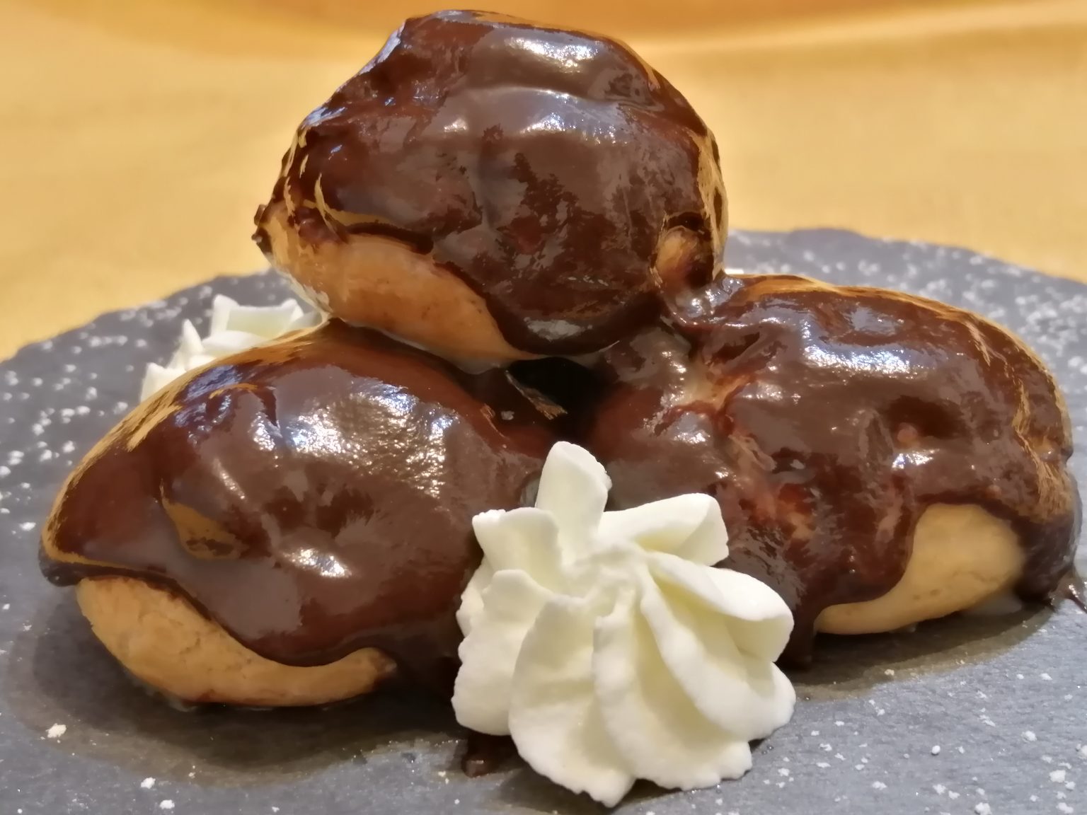 Profitterol - Una cena per due