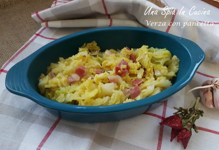 Verza con pancetta - cottura in padella - Una spia in Cucina