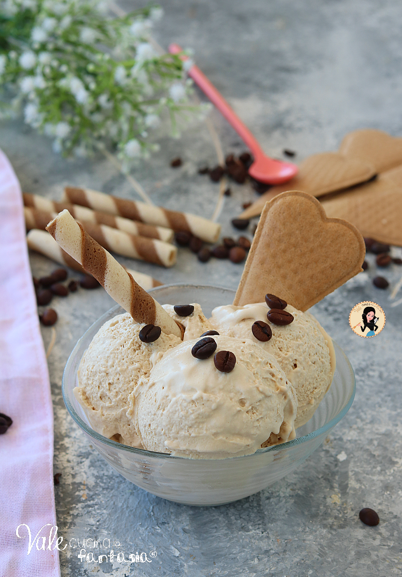GELATO AL CAFFE ricetta con soli tre ingredienti e senza gelatiera
