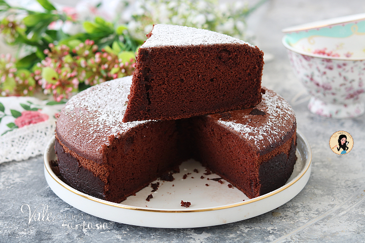 TORTA NUVOLA NERA ricetta dolce di soli albumi