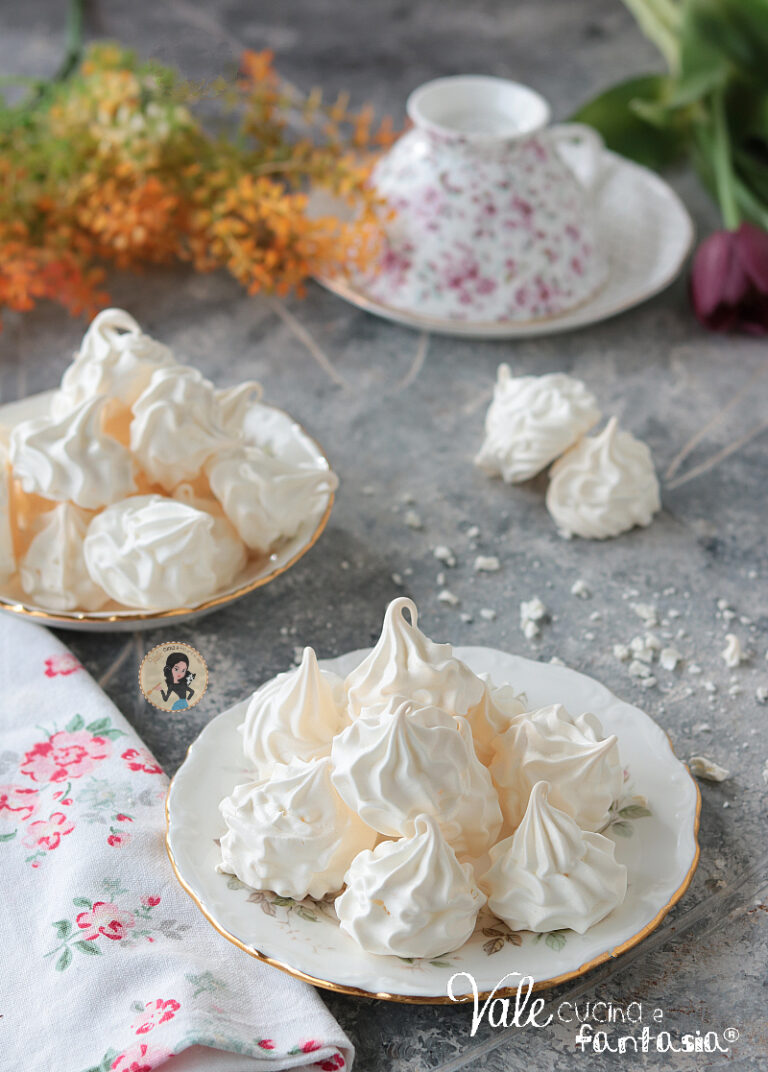 Come fare le meringhe ricetta con tutti i consigli per averle perfette