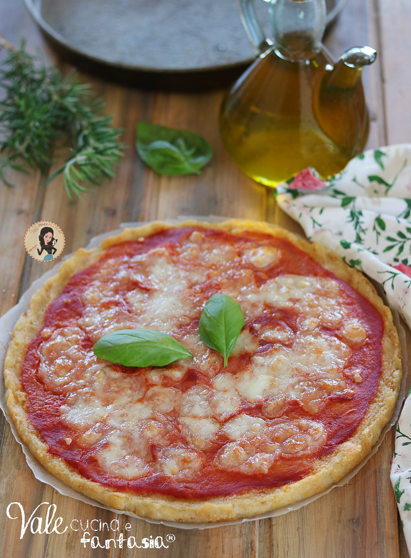 Pizza di pane raffermo ricetta facile, economica e buonissima!