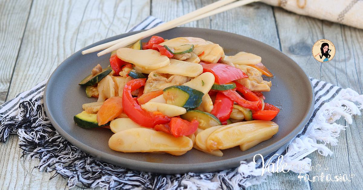 Gnocchi di riso con verdure e pollo ricetta della cucina cinese