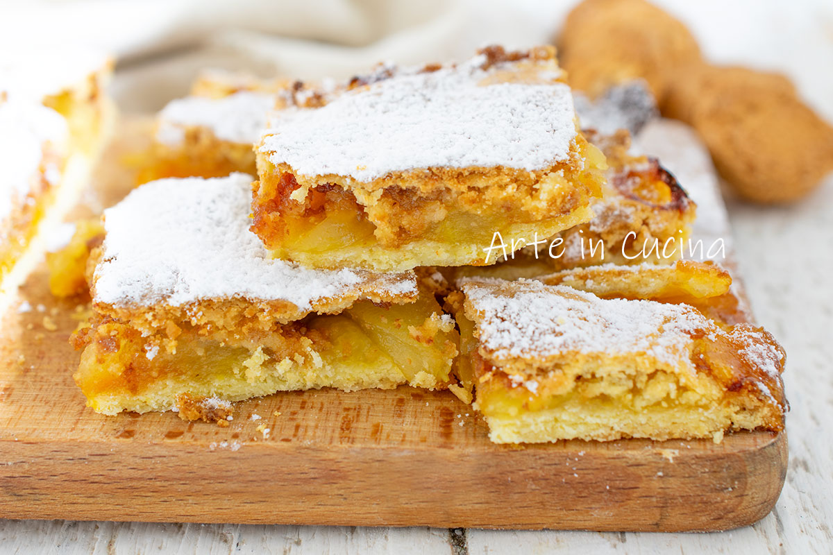 CROSTATA CON MELE MARMELLATA e AMARETTI friabile