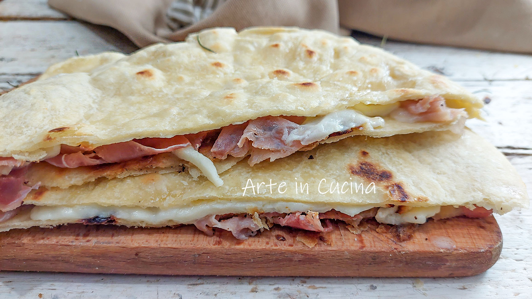SCROCCHIARELLA BACIATA pizza sfiziosa senza lievitazione